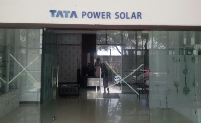 Tata Power wins 300 MW solar project from NHPC - GreentechLead