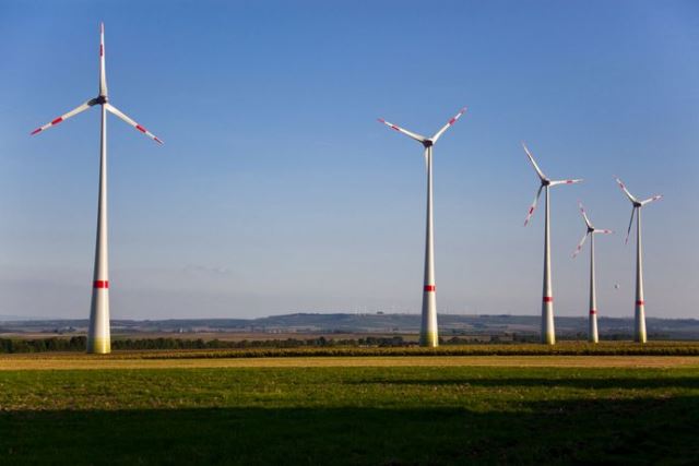 CEE Group buys Hesse and Thuringia wind farms from juwi - GreentechLead